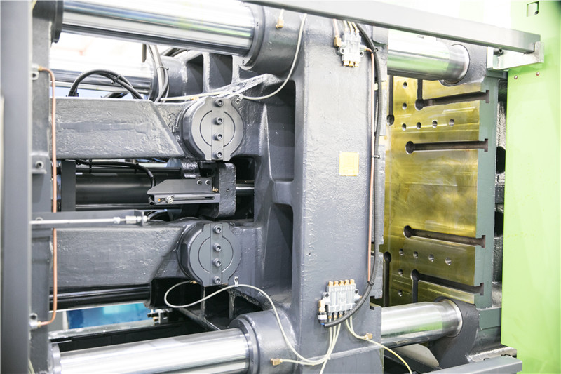 High Speed 350T Plastic Preform making Machine - Sunbun Machine